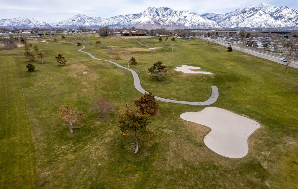 Great Salt Lake Collaborative - Utah golf courses say they’re reducing ...